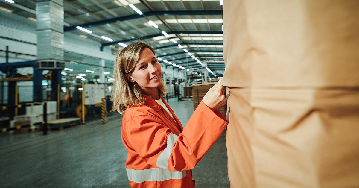 Make the switch to paper pallet wrapping | Mondi